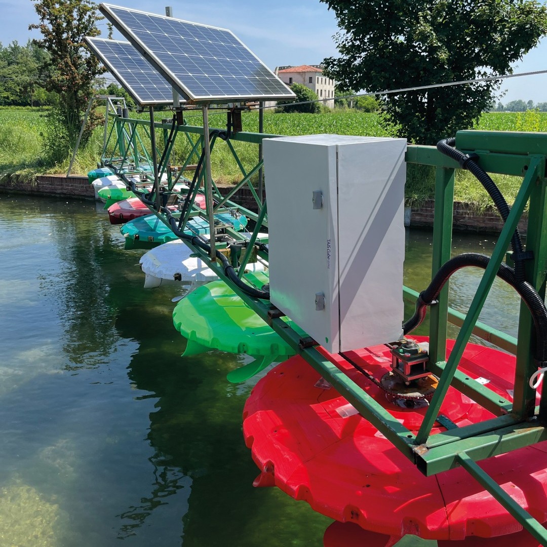 River Cleaning Plastic