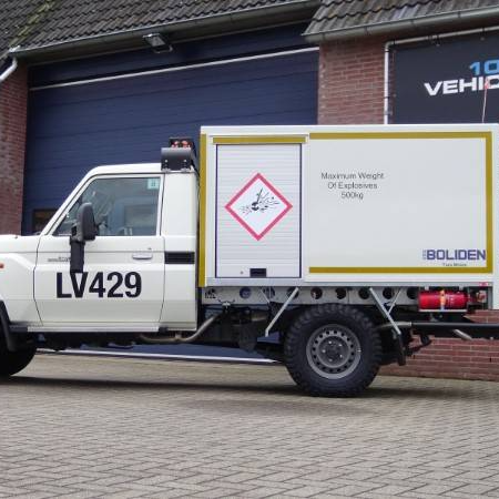 Explosive transport vehicle