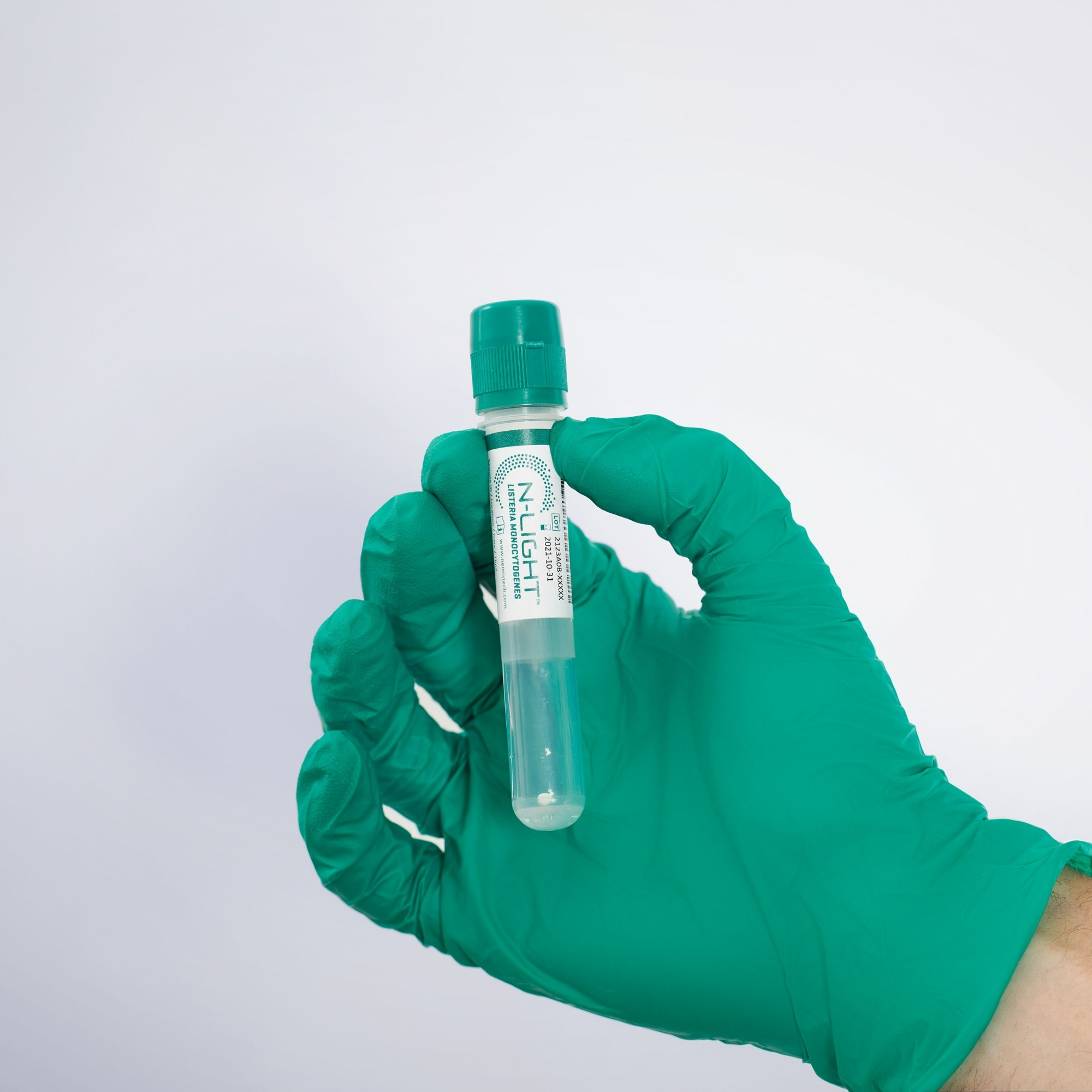 N-Light Listeria monocytogenes Brochure