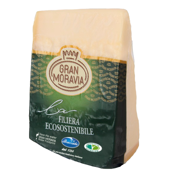 GRAN MORAVIA hard cheese 1000g approx. vacuum packed