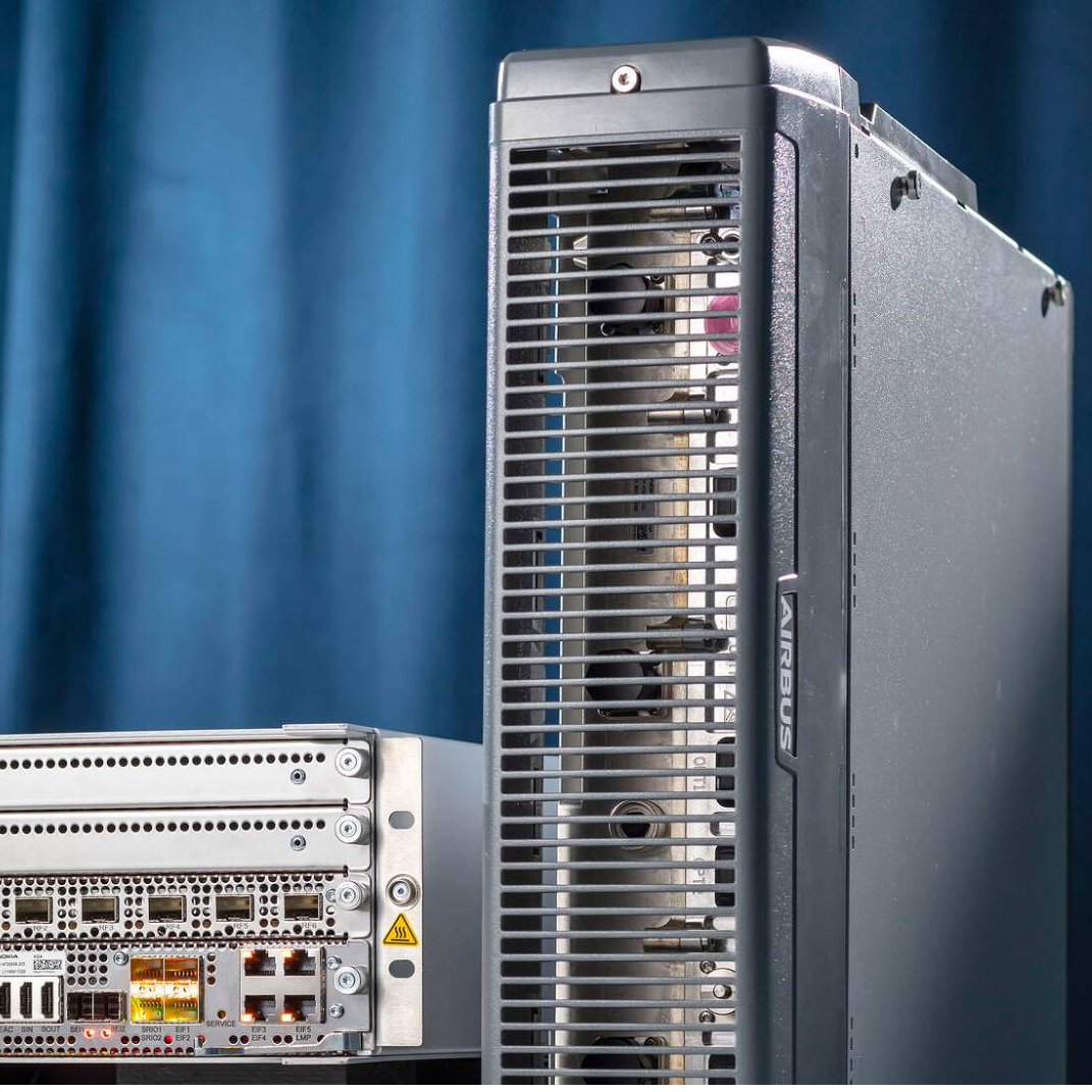 TB4 hybrid base station